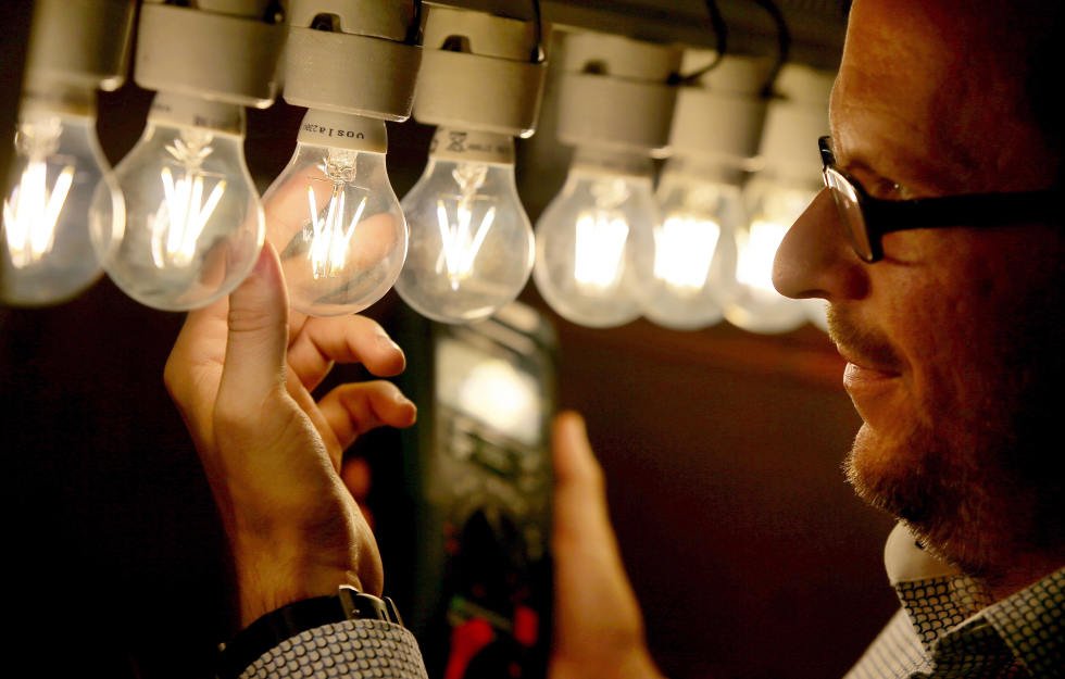 70 years of lamp innovation: "Because we can not do it another way ...